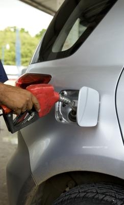 Signs of Fuel Pump Problems | It Still Runs | Your Ultimate Older Auto ...