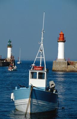 How to Install Scuppers on a Self-Bailing Deck | It Still Runs | Your ...